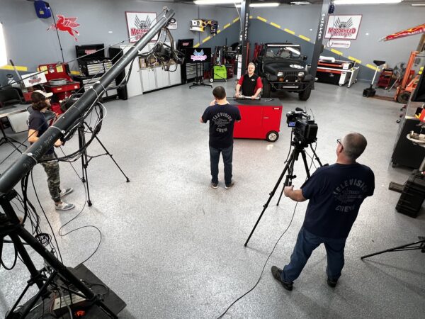 Motor Head Garage TV - Live Network TV Prodution